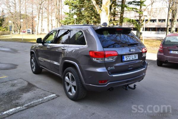 Grey Jeep Grand Cherokee 2016 in Tallinn, with an engine capacity of 3.00 L and mileage of 152 thousand km for 19900 €, photo 2 on AUTOMOTO.COM.LV