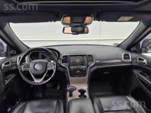 Pelēks Jeep Grand Cherokee 2016 Rīga, ar dzinēja tilpumu 3.00 L un nobraukumu 289 tūkst. km par 11250 €, foto 6 vietnē AUTOMOTO.COM.LV