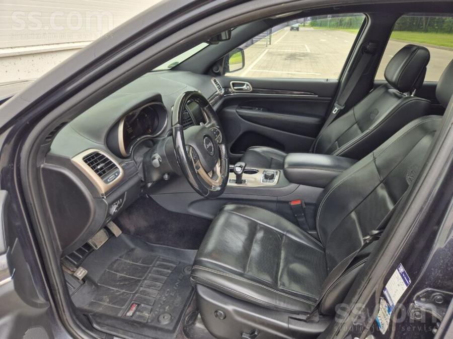 Pelēks Jeep Grand Cherokee 2016 Rīga, ar dzinēja tilpumu 3.00 L un nobraukumu 289 tūkst. km par 11250 €, foto 7 vietnē AUTOMOTO.COM.LV