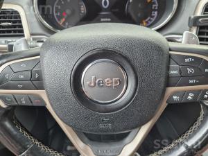 Pelēks Jeep Grand Cherokee 2016 Rīga, ar dzinēja tilpumu 3.00 L un nobraukumu 289 tūkst. km par 11250 €, foto 18 vietnē AUTOMOTO.COM.LV