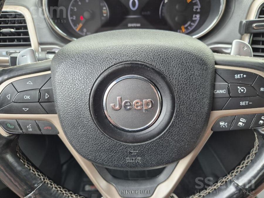 Pelēks Jeep Grand Cherokee 2016 Rīga, ar dzinēja tilpumu 3.00 L un nobraukumu 289 tūkst. km par 11250 €, foto 18 vietnē AUTOMOTO.COM.LV