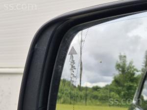 Pelēks Jeep Grand Cherokee 2016 Rīga, ar dzinēja tilpumu 3.00 L un nobraukumu 289 tūkst. km par 11250 €, foto 19 vietnē AUTOMOTO.COM.LV