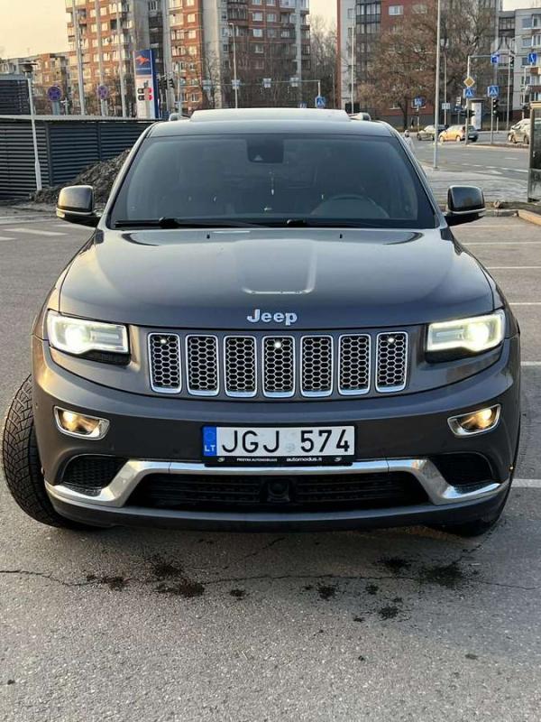 Pelēks Jeep Grand Cherokee 2016 Viļņa, ar dzinēja tilpumu 2.99 L un nobraukumu 181 tūkst. km par 14600 €, foto 1 vietnē AUTOMOTO.COM.LV