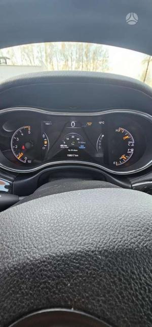 Pelēks Jeep Grand Cherokee 2016 Viļņa, ar dzinēja tilpumu 2.99 L un nobraukumu 160 tūkst. km par 17000 €, foto 11 vietnē AUTOMOTO.COM.LV