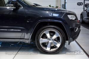 Pelēks Jeep Grand Cherokee 2016 Tallina, ar dzinēja tilpumu 3.00 L un nobraukumu 225 tūkst. km par 18800 €, foto 5 vietnē AUTOMOTO.COM.LV