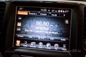 Pelēks Jeep Grand Cherokee 2016 Tallina, ar dzinēja tilpumu 3.00 L un nobraukumu 225 tūkst. km par 18800 €, foto 16 vietnē AUTOMOTO.COM.LV
