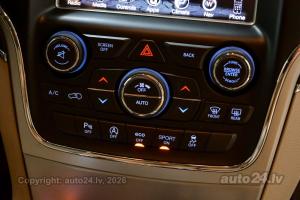 Pelēks Jeep Grand Cherokee 2016 Tallina, ar dzinēja tilpumu 3.00 L un nobraukumu 225 tūkst. km par 18800 €, foto 17 vietnē AUTOMOTO.COM.LV