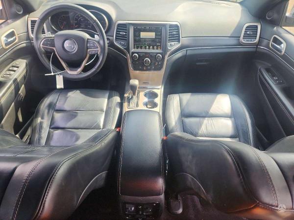 Grey Jeep Grand Cherokee 2016 in Siauliai, with an engine capacity of 5.65 L and mileage of 176 thousand km for 8500 €, photo 8 on AUTOMOTO.COM.LV