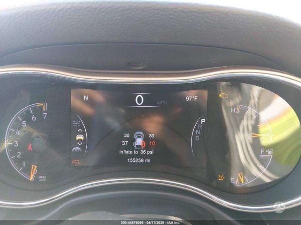 Grey Jeep Grand Cherokee 2016 in Siauliai, with an engine capacity of 3.60 L and mileage of 248 thousand km for 10400 €, photo 10 on AUTOMOTO.COM.LV