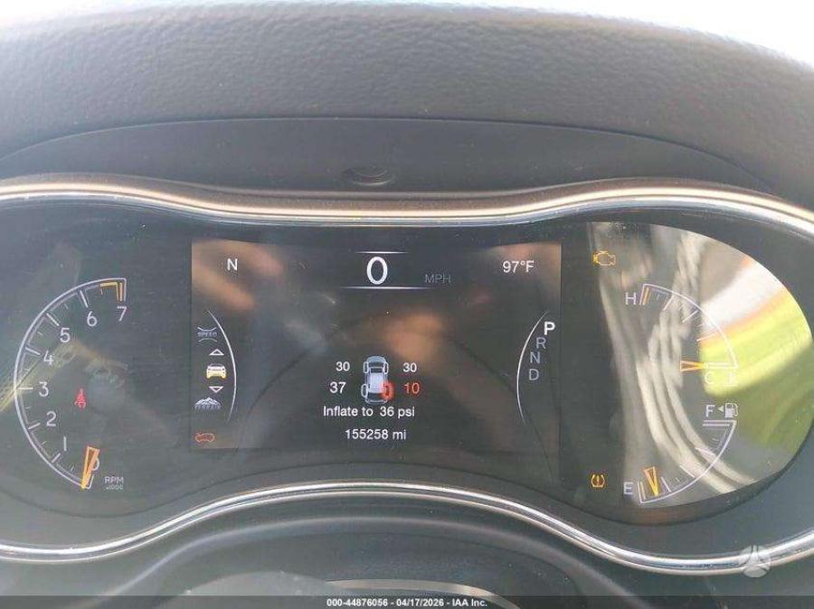 Grey Jeep Grand Cherokee 2016 in Siauliai, with an engine capacity of 3.60 L and mileage of 248 thousand km for 10400 €, photo 11 on AUTOMOTO.COM.LV