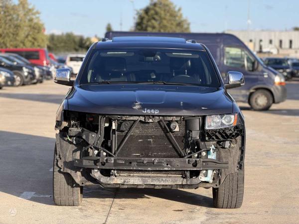 Grey Jeep Grand Cherokee 2016 in Siauliai, with an engine capacity of 3.60 L and mileage of 250 thousand km for 10400 €, photo 2 on AUTOMOTO.COM.LV