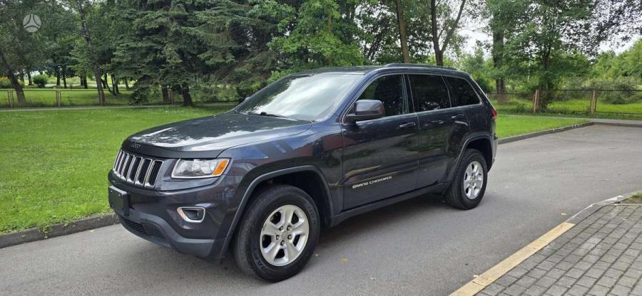 Pelēks Jeep Grand Cherokee 2016 Klaipėda, ar dzinēja tilpumu 3.60 L un nobraukumu 310 tūkst. km par 7950 €, foto 1 vietnē AUTOMOTO.COM.LV