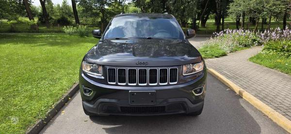 Pelēks Jeep Grand Cherokee 2016 Klaipėda, ar dzinēja tilpumu 3.60 L un nobraukumu 310 tūkst. km par 7950 €, foto 4 vietnē AUTOMOTO.COM.LV