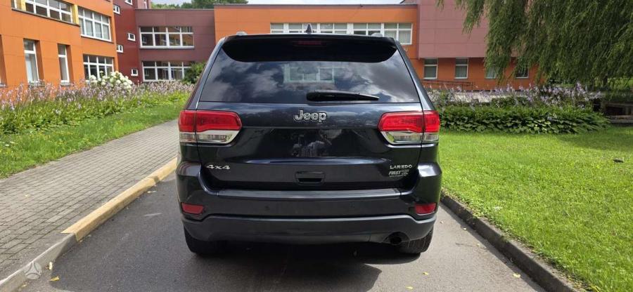 Pelēks Jeep Grand Cherokee 2016 Klaipėda, ar dzinēja tilpumu 3.60 L un nobraukumu 310 tūkst. km par 7950 €, foto 7 vietnē AUTOMOTO.COM.LV
