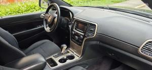 Pelēks Jeep Grand Cherokee 2016 Klaipėda, ar dzinēja tilpumu 3.60 L un nobraukumu 310 tūkst. km par 7950 €, foto 10 vietnē AUTOMOTO.COM.LV