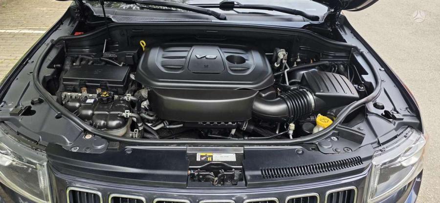 Pelēks Jeep Grand Cherokee 2016 Klaipėda, ar dzinēja tilpumu 3.60 L un nobraukumu 310 tūkst. km par 7950 €, foto 19 vietnē AUTOMOTO.COM.LV