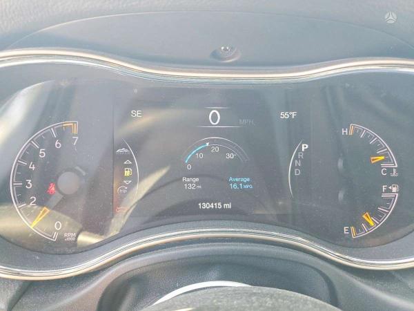 Pelēks Jeep Grand Cherokee 2016 Šauļi, ar dzinēja tilpumu 3.60 L un nobraukumu 209 tūkst. km par 8900 €, foto 10 vietnē AUTOMOTO.COM.LV