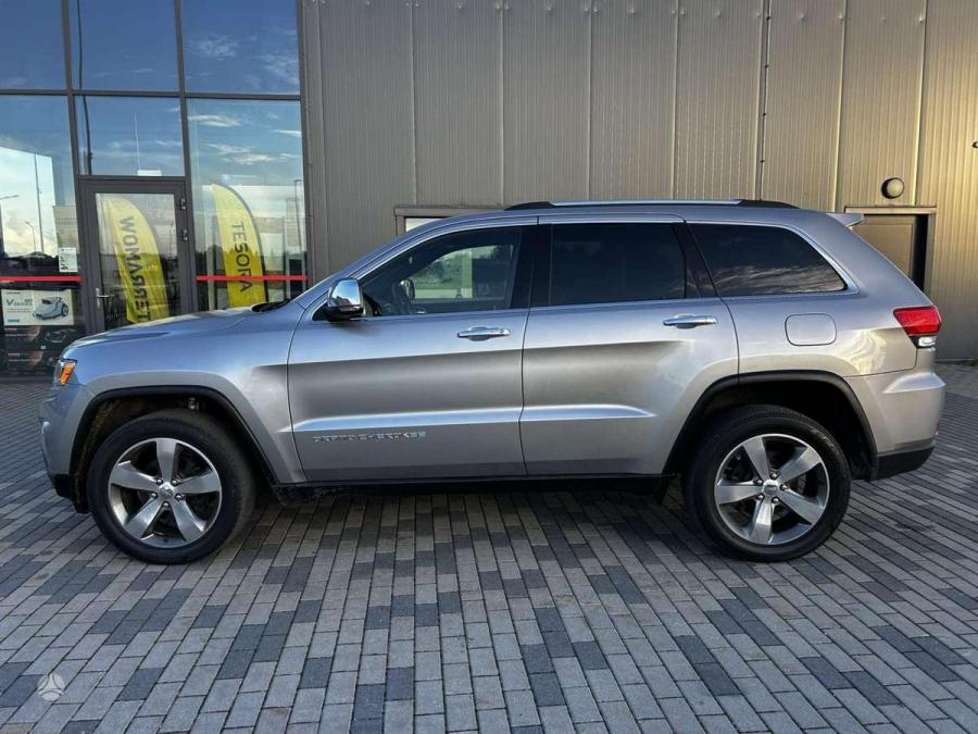 Pelēks Jeep Grand Cherokee 2016 Šauļi, ar dzinēja tilpumu 3.60 L un nobraukumu 213 tūkst. km par 12900 €, foto 9 vietnē AUTOMOTO.COM.LV