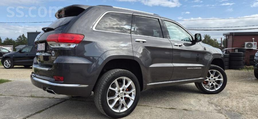 Pelēks Jeep Grand Cherokee 2016 Rīga, ar dzinēja tilpumu 3.00 L un nobraukumu 0 tūkst. km par 14900 €, foto 4 vietnē AUTOMOTO.COM.LV
