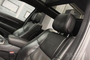 Pelēks Jeep Grand Cherokee 2017 Rīga, ar dzinēja tilpumu 3.00 L un nobraukumu 0 tūkst. km par 17390 €, foto 20 vietnē AUTOMOTO.COM.LV