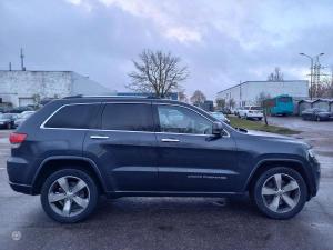Pelēks Jeep Grand Cherokee 2017 Šauļi, ar dzinēja tilpumu 3.00 L un nobraukumu 181 tūkst. km par 9950 €, foto 7 vietnē AUTOMOTO.COM.LV