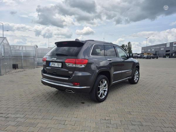 Pelēks Jeep Grand Cherokee 2017 Kauņa, ar dzinēja tilpumu 2.99 L un nobraukumu 205 tūkst. km par 16499 €, foto 3 vietnē AUTOMOTO.COM.LV