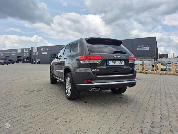 Pelēks Jeep Grand Cherokee 2017 Kauņa, ar dzinēja tilpumu 2.99 L un nobraukumu 205 tūkst. km par 16499 €, foto 5 vietnē AUTOMOTO.COM.LV