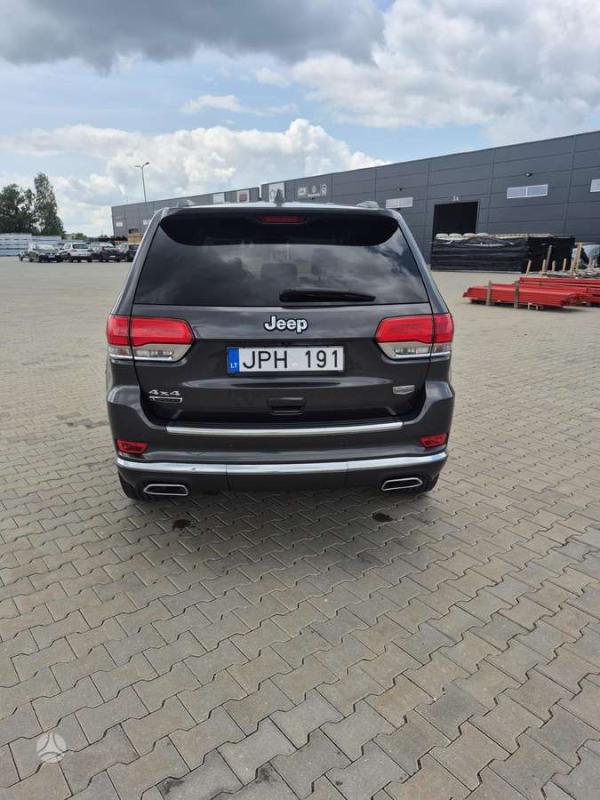 Pelēks Jeep Grand Cherokee 2017 Kauņa, ar dzinēja tilpumu 2.99 L un nobraukumu 205 tūkst. km par 16499 €, foto 6 vietnē AUTOMOTO.COM.LV