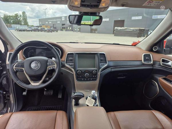 Pelēks Jeep Grand Cherokee 2017 Kauņa, ar dzinēja tilpumu 2.99 L un nobraukumu 205 tūkst. km par 16499 €, foto 9 vietnē AUTOMOTO.COM.LV