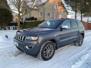 Pelēks Jeep Grand Cherokee 2017 Šauļi, ar dzinēja tilpumu 3.60 L un nobraukumu 126 tūkst. km par 15900 €, foto  vietnē AUTOMOTO.COM.LV