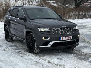 Pelēks Jeep Grand Cherokee 2017 Rīga, ar dzinēja tilpumu 3.00 L un nobraukumu 195 tūkst. km par 17590 €, foto  vietnē AUTOMOTO.COM.LV