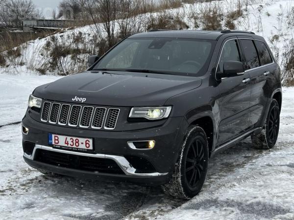 Grey Jeep Grand Cherokee 2017 in Riga, with an engine capacity of 3.00 L and mileage of 195 thousand km for 17590 €, photo 5 on AUTOMOTO.COM.LV