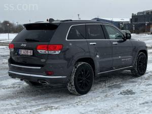 Pelēks Jeep Grand Cherokee 2017 Rīga, ar dzinēja tilpumu 3.00 L un nobraukumu 195 tūkst. km par 17590 €, foto 9 vietnē AUTOMOTO.COM.LV