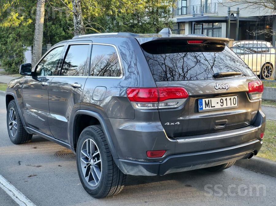 Pelēks Jeep Grand Cherokee 2017 Rīga, ar dzinēja tilpumu 3.60 L un nobraukumu 111 tūkst. km par 17000 €, foto 7 vietnē AUTOMOTO.COM.LV