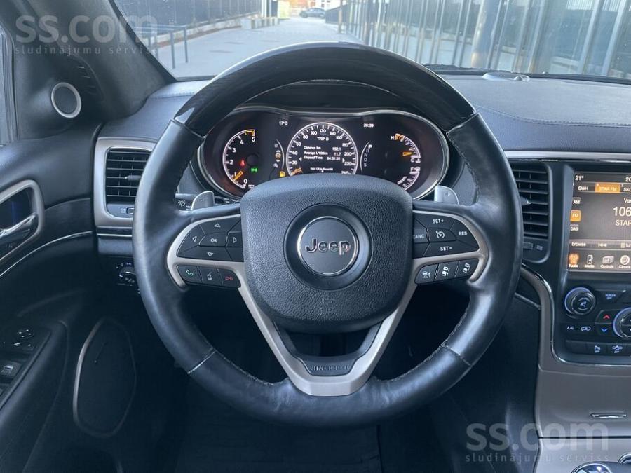 Серый Джип Гранд Чероки 2017 в Тукумс, объемом двигателя 3.00 л и пробегом 230 тыс. км за 12990 €, фото 20 на AUTOMOTO.COM.LV