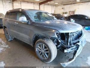 Pelēks Jeep Grand Cherokee 2017 Šauļi, ar dzinēja tilpumu 3.60 L un nobraukumu 253 tūkst. km par 10400 €, foto  vietnē AUTOMOTO.COM.LV