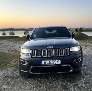 Pelēks Jeep Grand Cherokee 2017 Klaipėda, ar dzinēja tilpumu 2.99 L un nobraukumu 167 tūkst. km par 18000 €, foto 3 vietnē AUTOMOTO.COM.LV