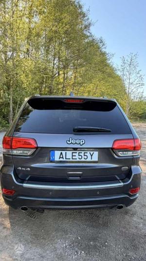 Pelēks Jeep Grand Cherokee 2017 Klaipėda, ar dzinēja tilpumu 2.99 L un nobraukumu 167 tūkst. km par 18000 €, foto 4 vietnē AUTOMOTO.COM.LV