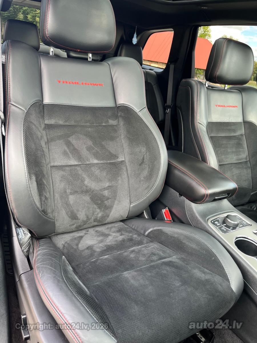 Grey Jeep Grand Cherokee 2017 in Tartu, with an engine capacity of 3.00 L and mileage of 199 thousand km for 17990 €, photo 12 on AUTOMOTO.COM.LV