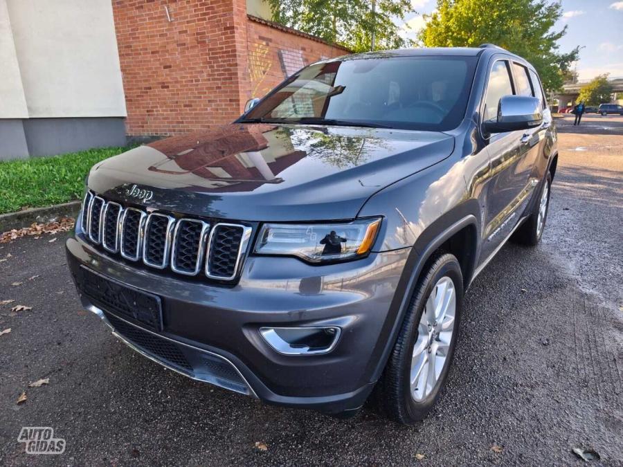 Grey Jeep Grand Cherokee 2017 in Siauliai, with an engine capacity of 3.60 L and mileage of 170 thousand km for 15400 €, photo 1 on AUTOMOTO.COM.LV
