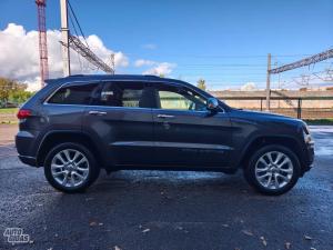 Grey Jeep Grand Cherokee 2017 in Siauliai, with an engine capacity of 3.60 L and mileage of 170 thousand km for 15400 €, photo 8 on AUTOMOTO.COM.LV