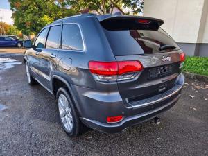 Grey Jeep Grand Cherokee 2017 in Siauliai, with an engine capacity of 3.60 L and mileage of 170 thousand km for 15400 €, photo 5 on AUTOMOTO.COM.LV