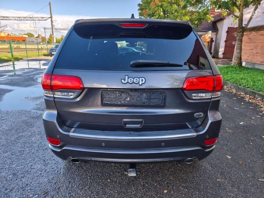 Grey Jeep Grand Cherokee 2017 in Siauliai, with an engine capacity of 3.60 L and mileage of 170 thousand km for 15400 €, photo 6 on AUTOMOTO.COM.LV