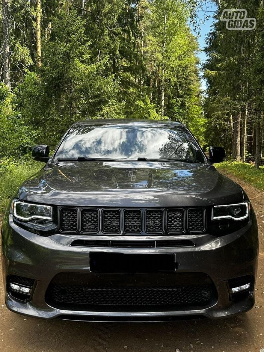 Grey Jeep Grand Cherokee 2017 in Kaunas, with an engine capacity of 5.70 L and mileage of 199 thousand km for 18000 €, photo 7 on AUTOMOTO.COM.LV