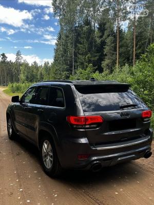 Grey Jeep Grand Cherokee 2017 in Kaunas, with an engine capacity of 5.70 L and mileage of 199 thousand km for 18000 €, photo 9 on AUTOMOTO.COM.LV