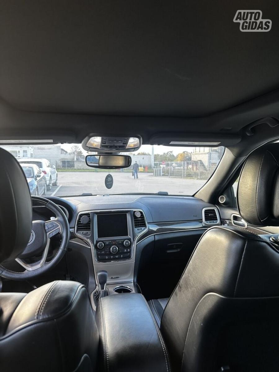 Grey Jeep Grand Cherokee 2017 in Kaunas, with an engine capacity of 5.70 L and mileage of 199 thousand km for 18000 €, photo 15 on AUTOMOTO.COM.LV