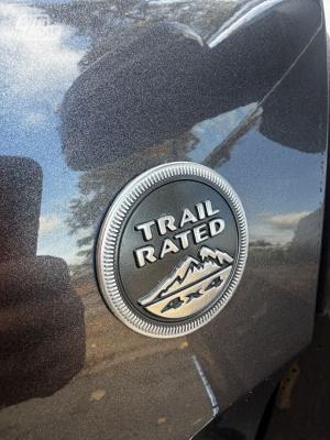 Grey Jeep Grand Cherokee 2017 in Kaunas, with an engine capacity of 5.70 L and mileage of 199 thousand km for 18000 €, photo 22 on AUTOMOTO.COM.LV