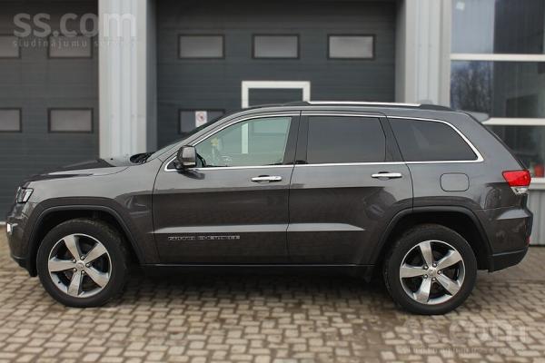 Pelēks Jeep Grand Cherokee 2018 Rīga, ar dzinēja tilpumu 3.00 L un nobraukumu 0 tūkst. km par 18990 €, foto 3 vietnē AUTOMOTO.COM.LV