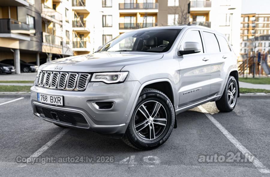 Pelēks Jeep Grand Cherokee 2018 Tallina, ar dzinēja tilpumu 3.00 L un nobraukumu 105 tūkst. km par 22990 €, foto 4 vietnē AUTOMOTO.COM.LV