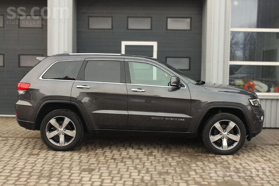 Grey Jeep Grand Cherokee 2018 in Riga, with an engine capacity of 3.00 L and mileage of 0 thousand km for 18990 €, photo 8 on AUTOMOTO.COM.LV